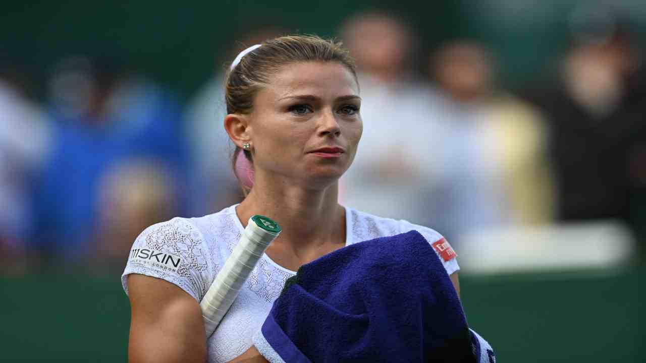 "Che leonessa!", Camila Giorgi accende i fan: il vestitino corto cucito ...