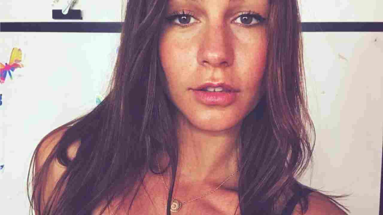 "Quanto sei bella": Giorgia Crivello, la scollatura esplosiva non ...