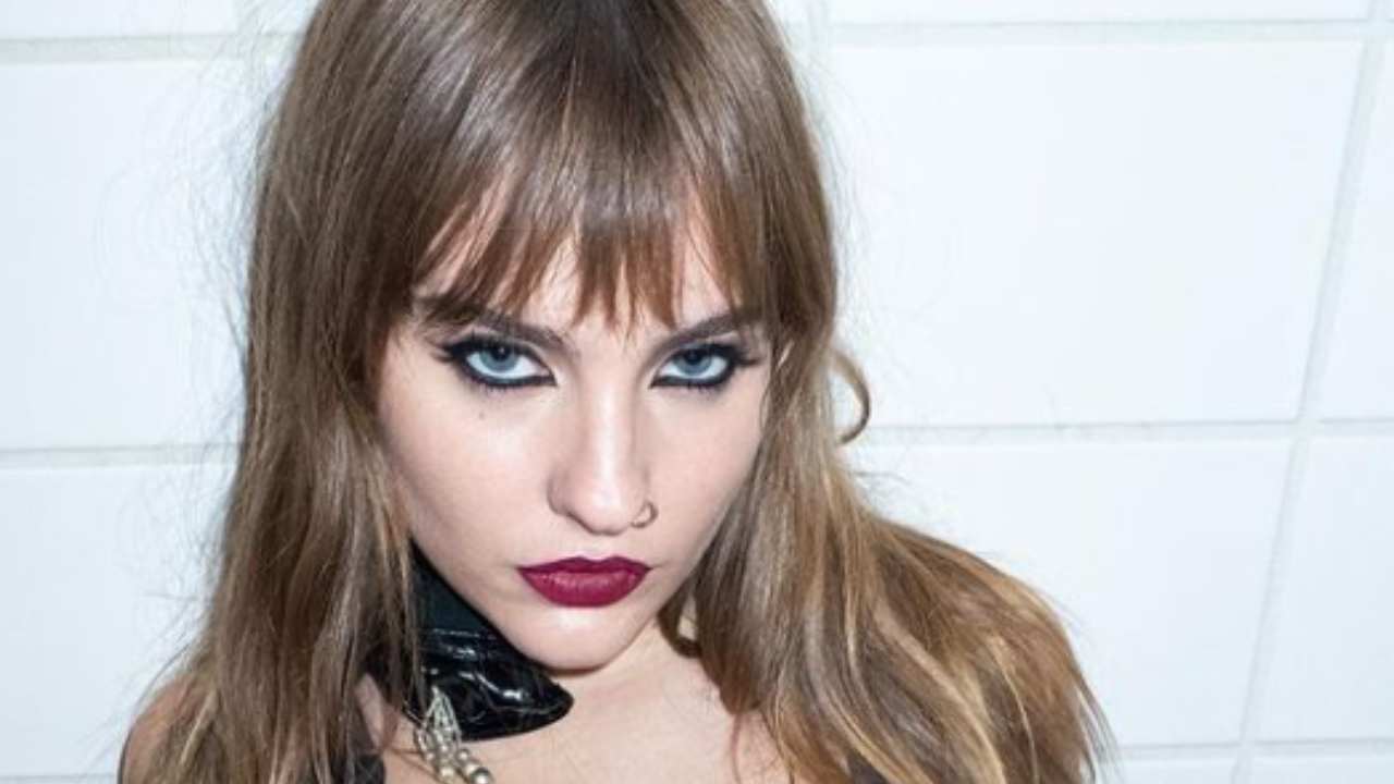 Victoria De Angelis ti lascia di ghiaccio…il completino è divino