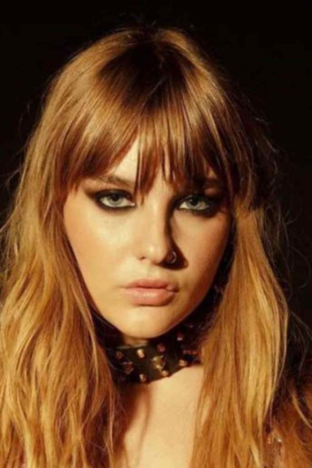 "Che duo": Victoria De Angelis senza freni, tra le braccia di lui con ...