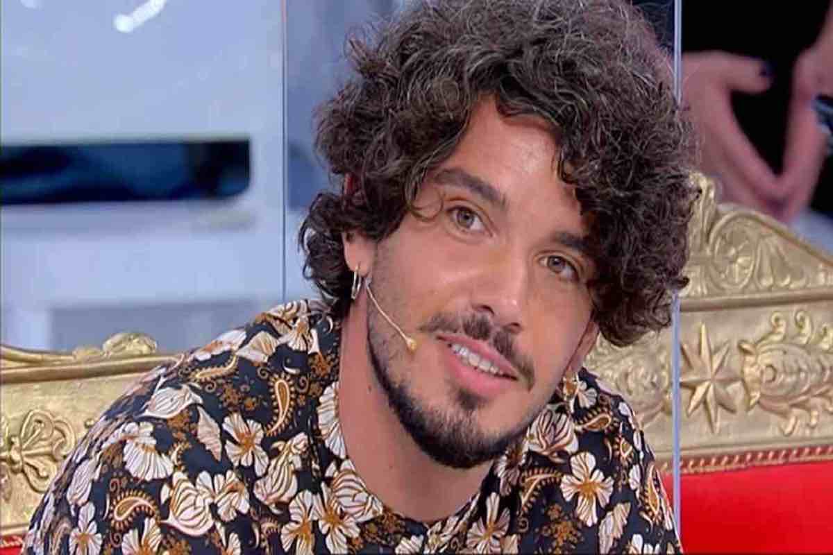Ricordate Gianluca De Matteis, collega di trono di Sophie? Eccolo
